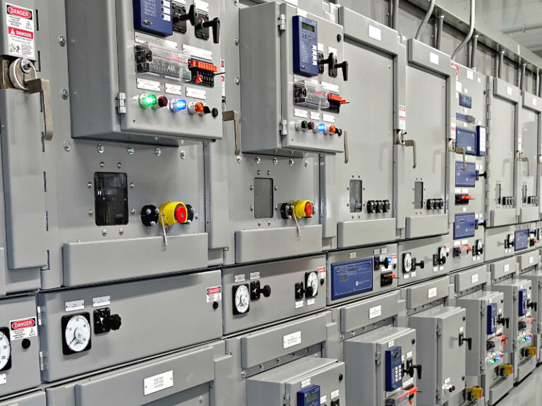 Best Electrical HT LT Panel | Mahendra Industries